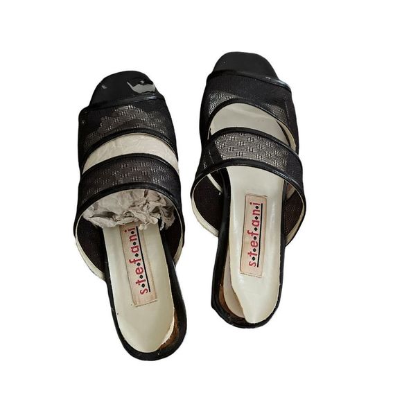 Stefani | Shoes | Stefani Black Strappy Block Heel Black Sandals Size ...
